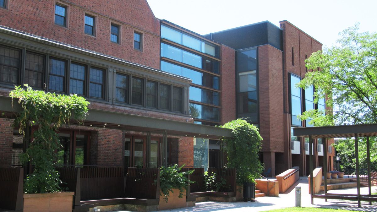 van Zelm EngineersTrinity College Raether Library Major Renovations