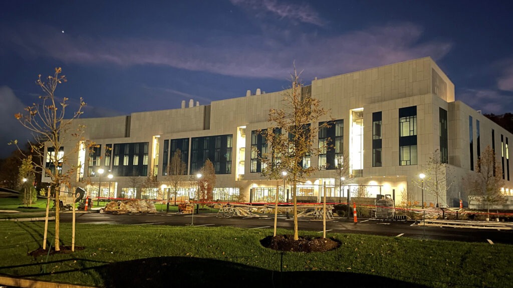 van Zelm EngineersUNIVERSITY OF CONNECTICUT STEM Research Center ...